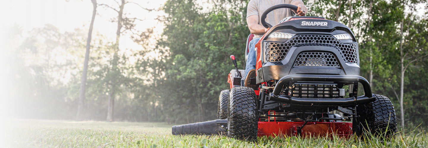 Lawn Tractors – Snapper